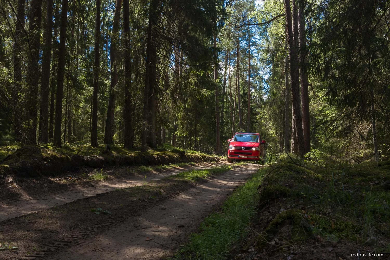 Zum Lubans See - redbuslife.com